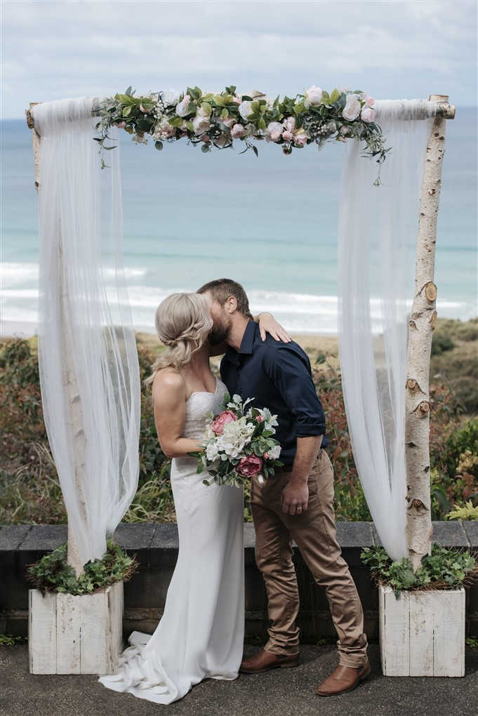 Birch tree wedding arch 60 photos - Astyledwedding.com