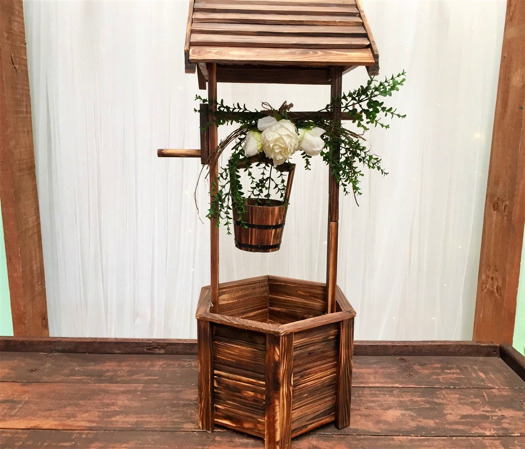 Traditional Wishing Well (hire) | Country Charm Event Hire