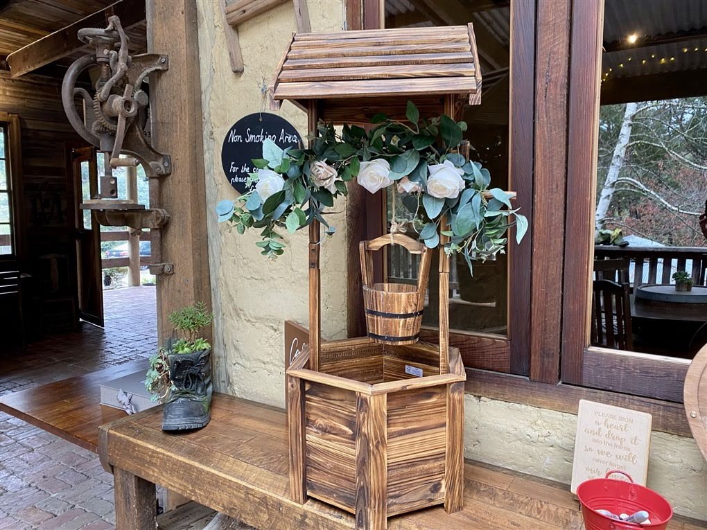 Diy wishing well for wedding | Beachweddingtips.com