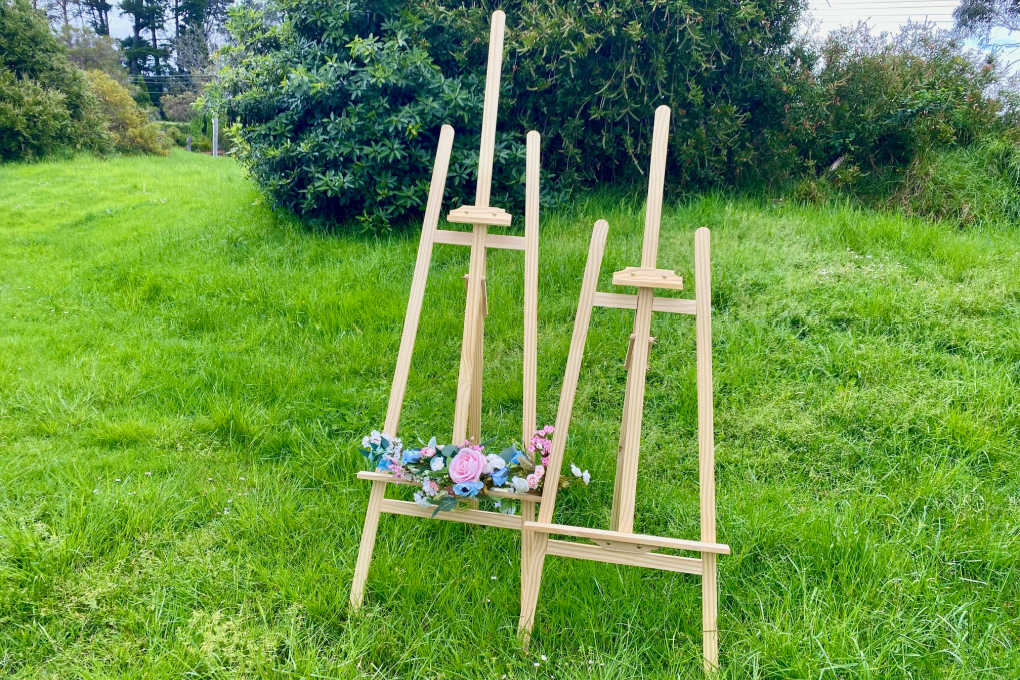 Timber Easel - Hire | Country Charm Event Hire