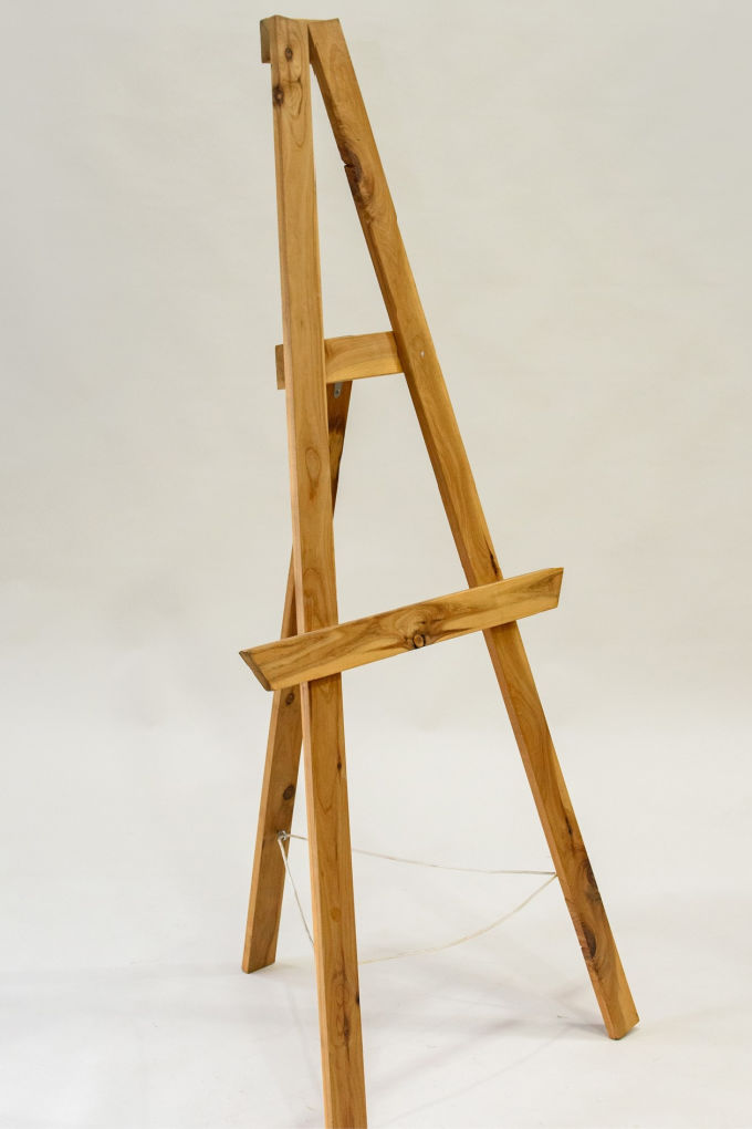 Tall Timber Easel | Country Charm Event Hire