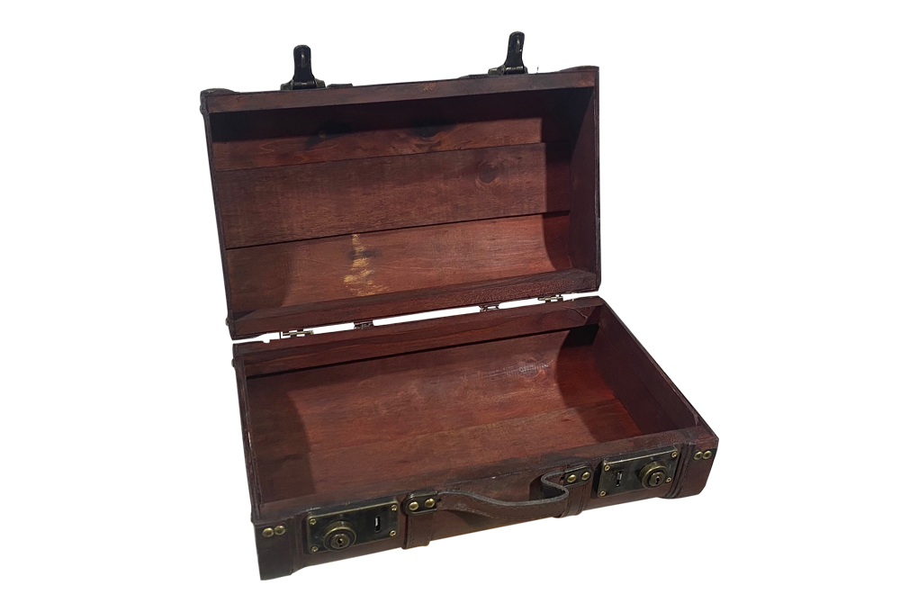 Rustic Wooden Trunk Set - Hire Melbourne | Country Charm Event Hire